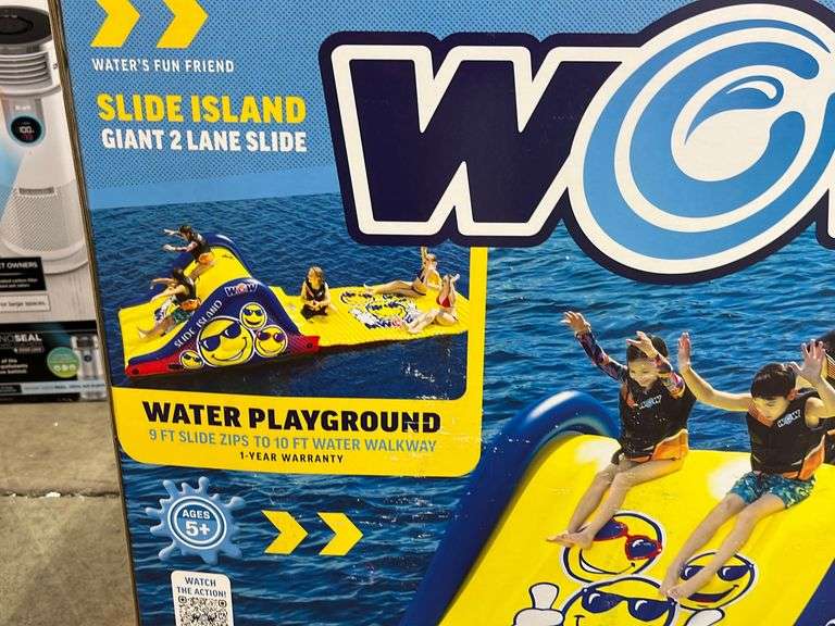 WOW SLIDE ISLAND WATER PLAYGROUND IN BOX - Earl's Auction Company
