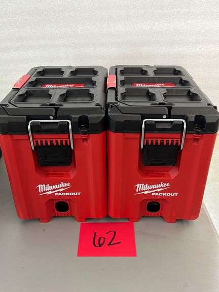 (2) MILWAUKEE PACKOUT COMPACT TOOL BOXES - Earl's Auction Company