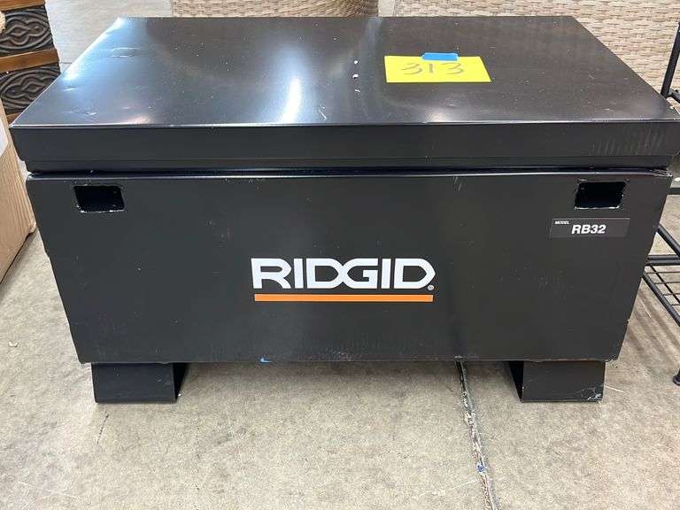 RIDGID RB32 32" UNIVERSAL STORAGE CHEST - Earl's Auction Company