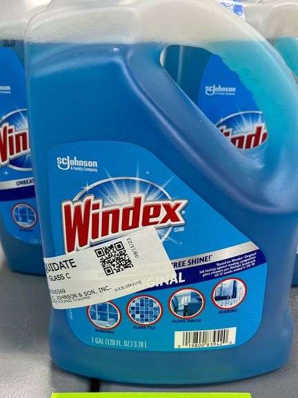 (5) GALLONS OF WINDEX - Earl's Auction Company