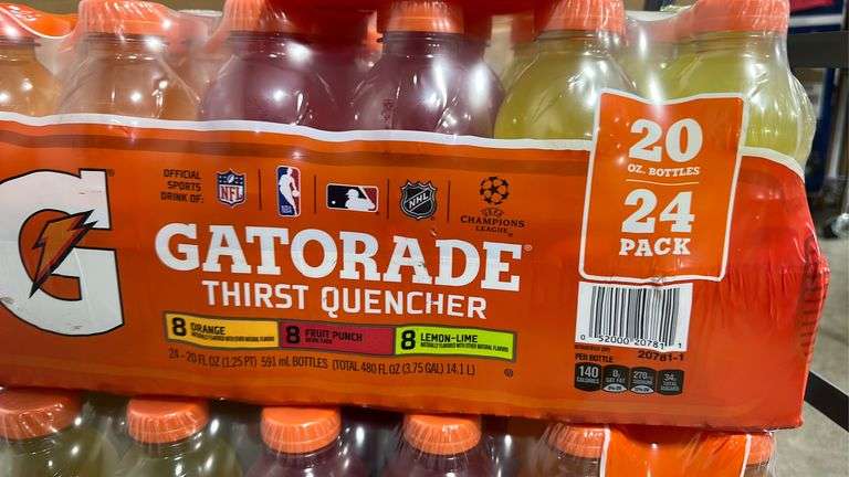 (4) PACKS OF GATORADE 20OZ BOTTLES (24 PER PACK) - Earl's Auction Company