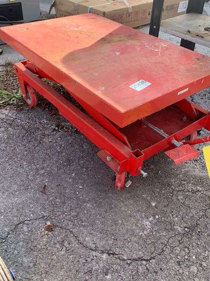 HYDRAULIC LIFT TABLE/JACK - EK Auctioneers LLC