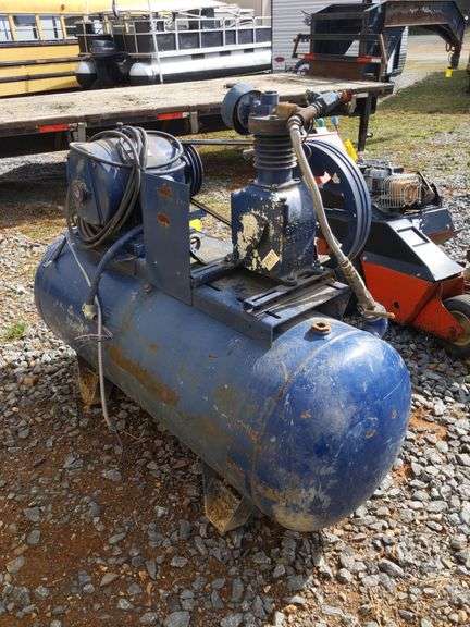 GARDNER DENVER AIR COMPRESSOR - EK Auctioneers LLC