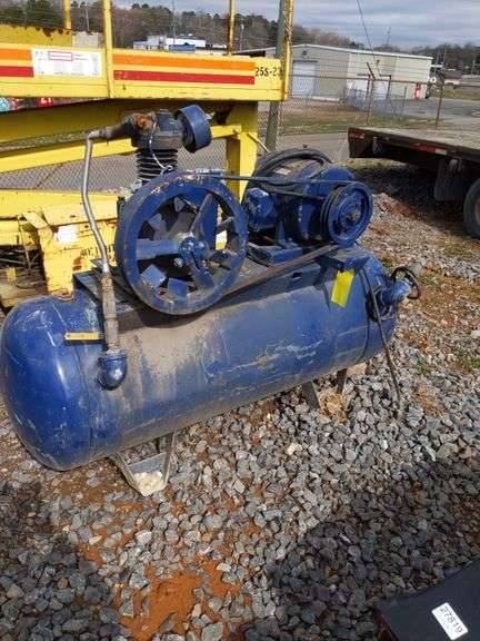 GARDNER DENVER AIR COMPRESSOR - EK Auctioneers LLC