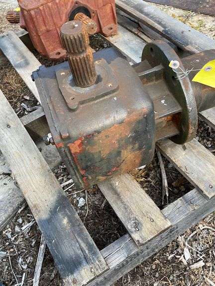 Comer industries Gearbox for batwing bush hog Comes with gearbox for ...