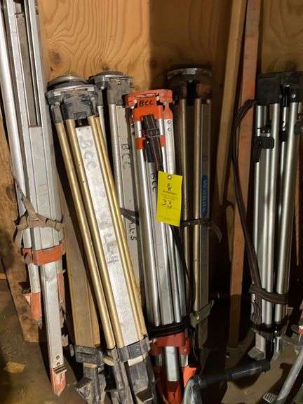 (9) TRIPODS - EK Auctioneers LLC
