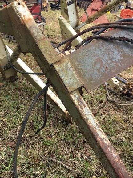 FARMHAND LOADER - EK Auctioneers LLC