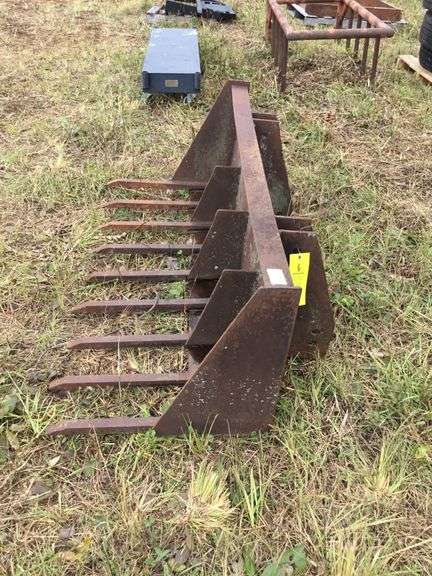 MANURE BUCKET - EK Auctioneers LLC