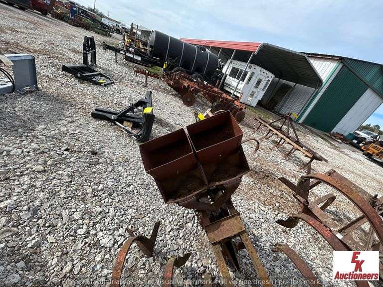 COVINGTON 1 ROW CULTIVATOR W/DOUBLE BOX PLANTER - EK Auctioneers LLC