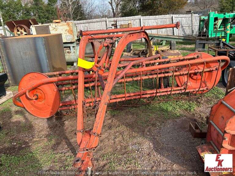 MASSEY FERGUSON HAY RAKE - EK Auctioneers LLC