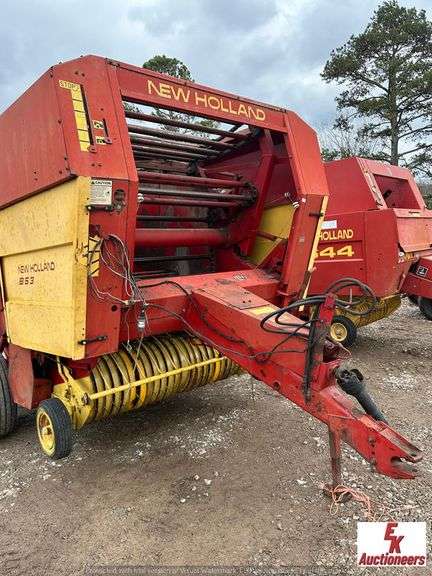 NEW HOLLAND 853 ROUND BALER - EK Auctioneers LLC