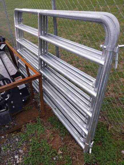 (1) 8' 6 BAR UTILITY GATE - EK Auctioneers LLC