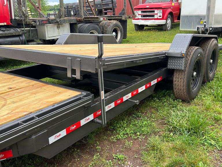 UNUSED 2023 DELTA 27TB BUMP TILT UTILITY TRAILER-STORM GREY - EK ...
