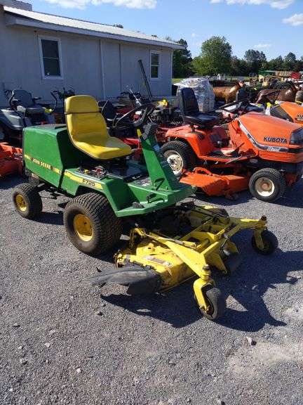 JOHN DEERE F725 - EK Auctioneers LLC