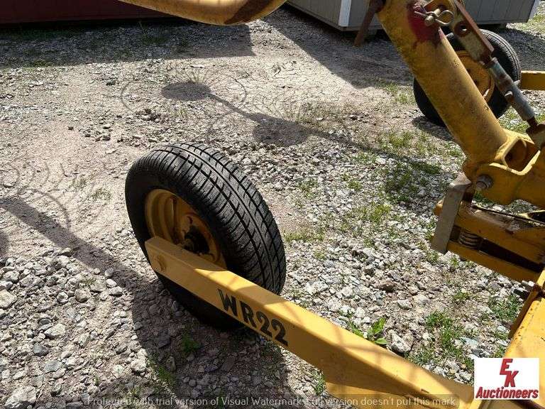 VERMEER WRZZ 10 BASKET HYDRAULIC HAY RAKE - EK Auctioneers LLC