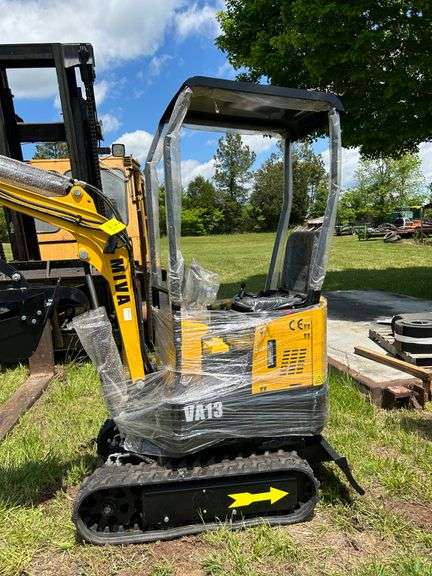 UNUSED MIVA VA13 MINI EXCAVATOR - EK Auctioneers LLC