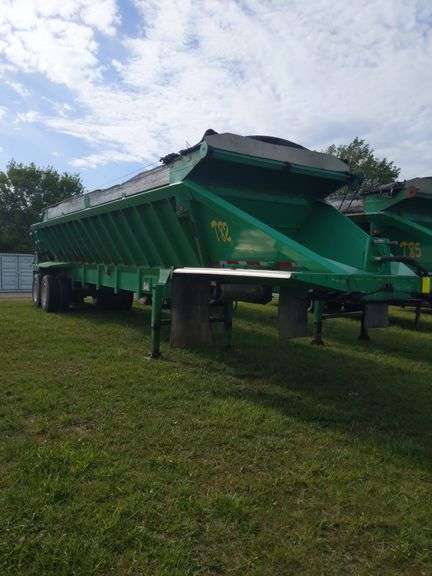 1999 RED RIVER BELT TRAC BELLY UNLOAD TRAILER - EK Auctioneers LLC