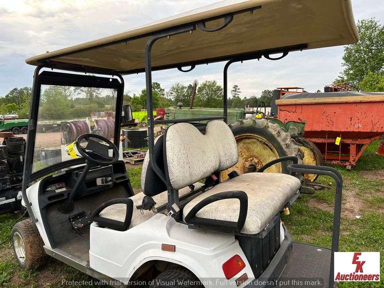 ZONE GOLF CART--NON RUNNER - EK Auctioneers LLC