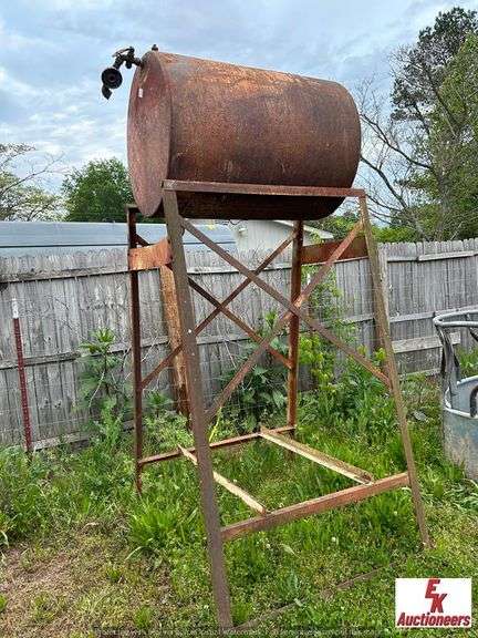 FUEL TANK WITH STAND - EK Auctioneers LLC