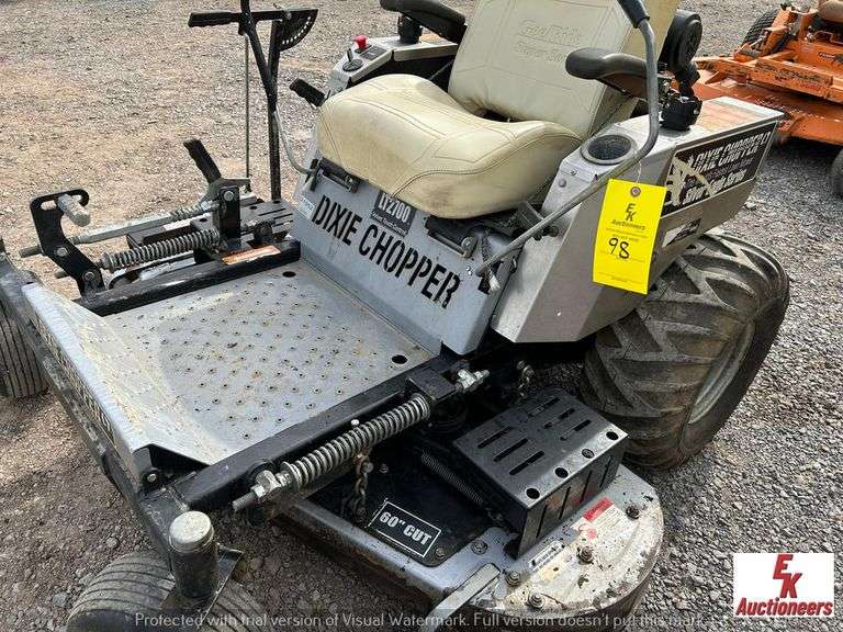 DIXIE CHOPPER 60" CUT ZERO TURN MOWER - EK Auctioneers LLC