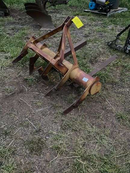 3PT 5 TOOTH RIPPER - EK Auctioneers LLC