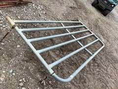 (1) USED 10' CO-OP 6BAR HD FARM GATE - EK Auctioneers LLC