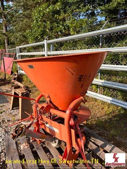 BALTIC 3PT CONE SPREADER - EK Auctioneers LLC
