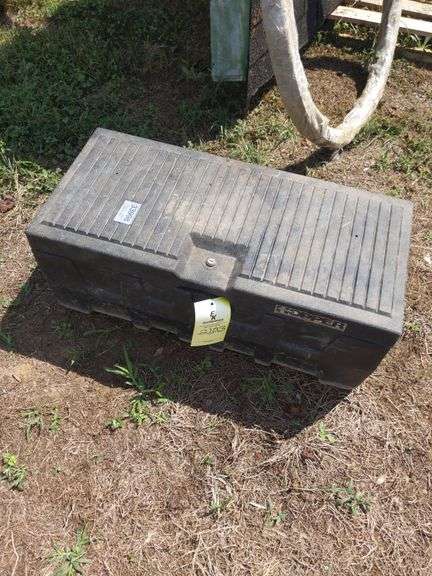 DELTA HOPPER 36" TRUCK BOX - EK Auctioneers LLC