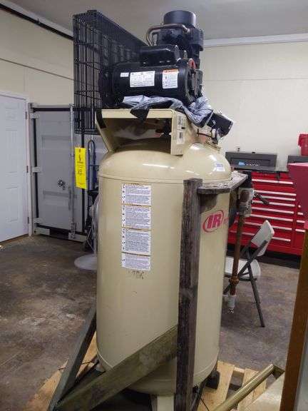 INGERSOLL RAND TS5 STAND UP AIR COMPRESSOR - EK Auctioneers LLC