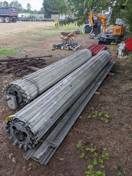 14X14 ROLL UP GARAGE DOOR WITH FRAME - EK Auctioneers LLC