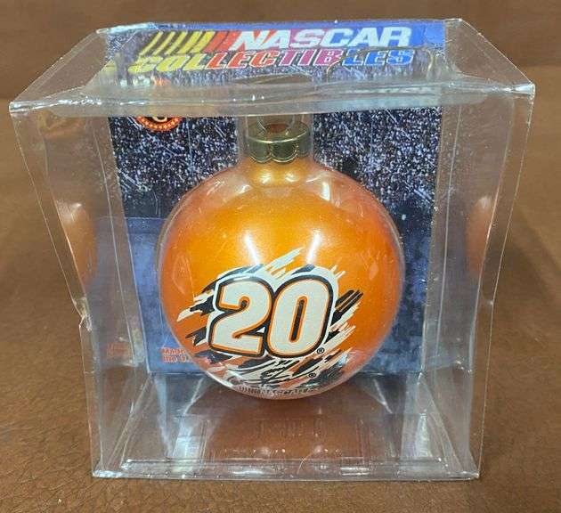 10) Collectable Nascar Christmas Tree Ornaments - ELCO Auctions