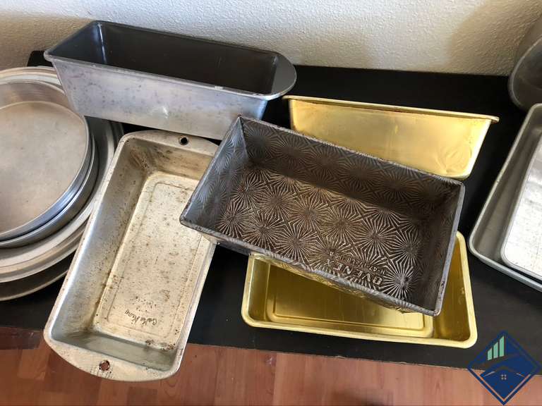 Baking Assortment, Mixing Bowl, Bundt Pan, 5-Loaf Pans, 4-Cake Rounds ...