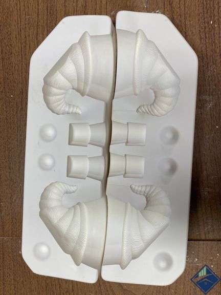 Assorted Cast Mold Forms - Estate Details