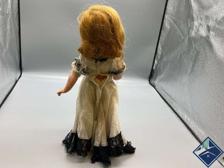 Antique Effanbee Doll "Suzanne" Circa 1940's - Estate Details