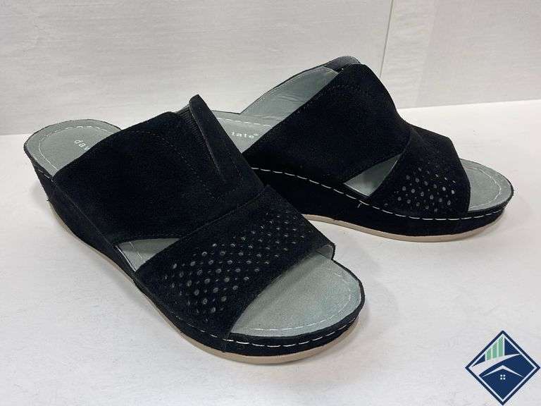 David Tate Twinkle Black Suede Platform Slide Size 9.5M - Estate Details