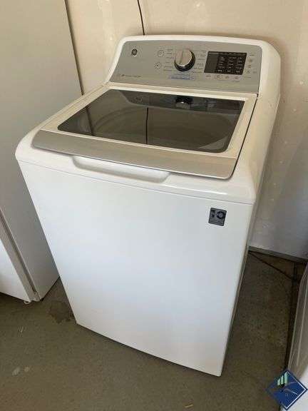 GE® 4.6 cu. ft. Capacity Washer with Sanitize w/Oxi and FlexDispense ...
