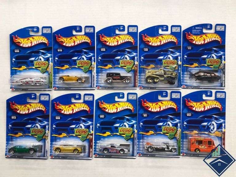 Hot Wheels 2002 Race & Win & Regular - Estate Details