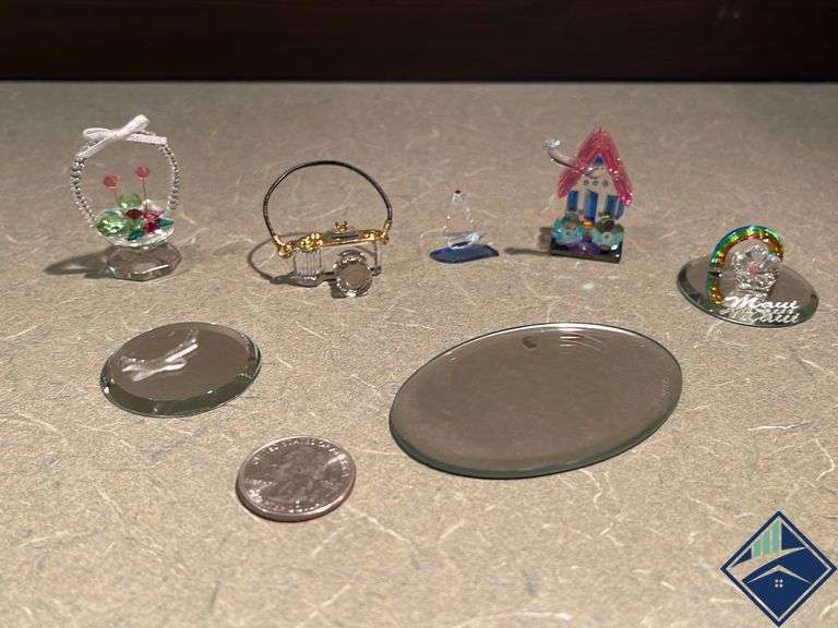 Swarovski Camera & Tiny Glass Trinkets - Estate Details