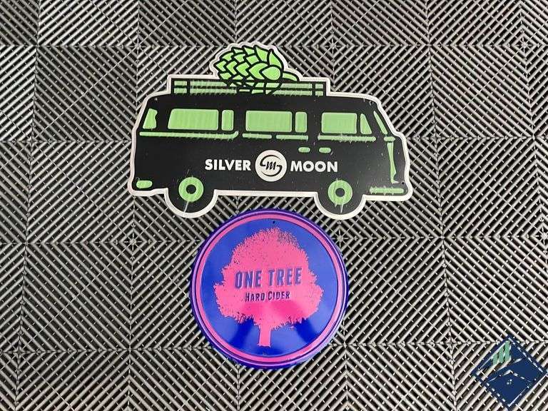 One Tree Hard Cider & Silver Moon Metal Signs - Estate Details
