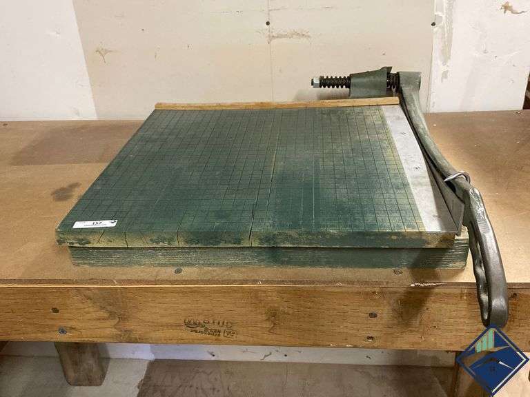Tabletop Guillotine Paper Cutter - Estate Details