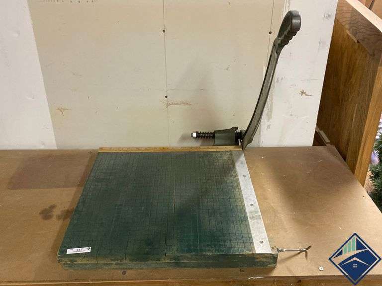 Tabletop Guillotine Paper Cutter - Estate Details