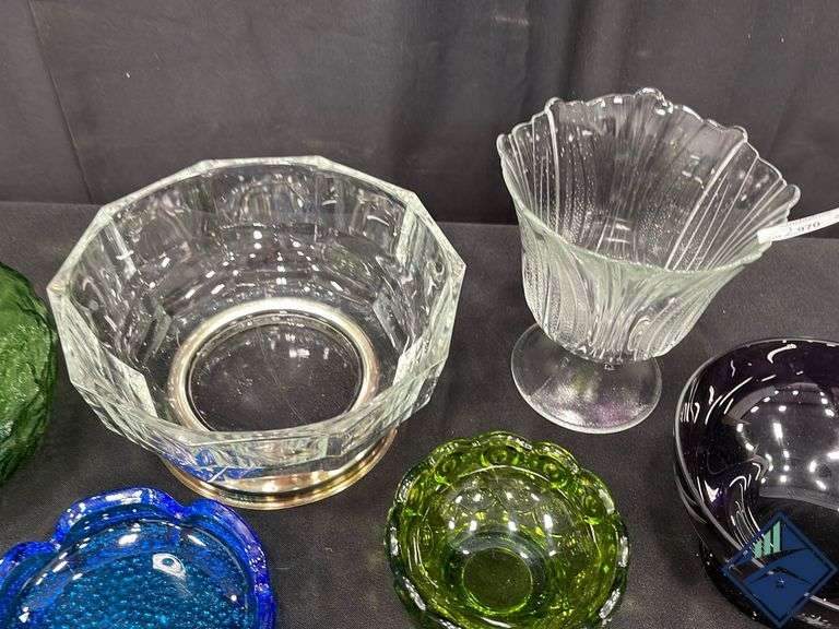 Clear & Colored Glass Dishes - Estate Details