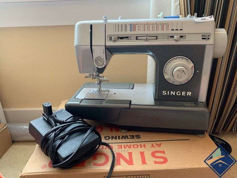 Singer Commercial Grade CG-150 -C Sewing Machine - Estate Details