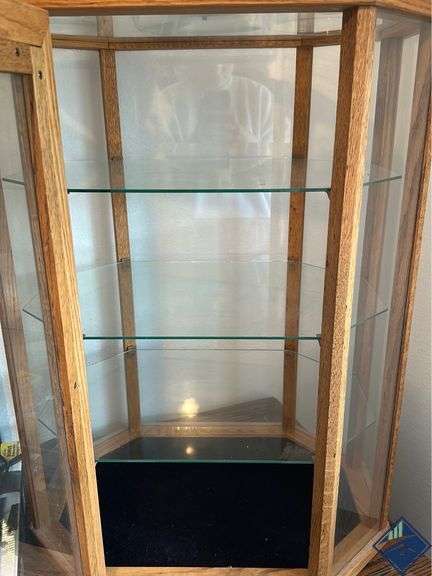 Octagon Glass Display Case - Estate Details