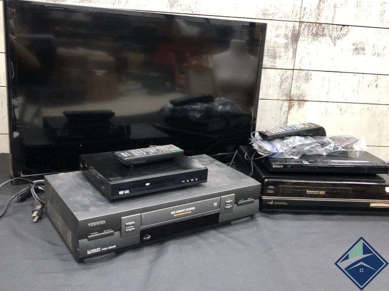 Samsung 32” TV VHS & DVD Players - Estate Details