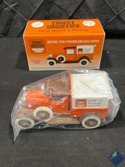 Ertl Trustworthy Limited Edition Ford 1913 Model T, 1932 Panel Truck ...