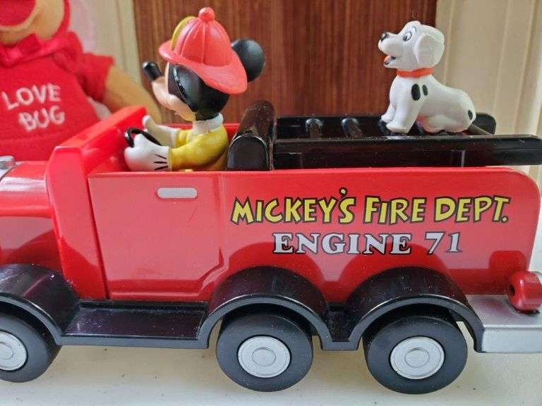 Disney's Winnie The Pooh & Mickey Mouse Fire Dept Engine 71 - Estate ...