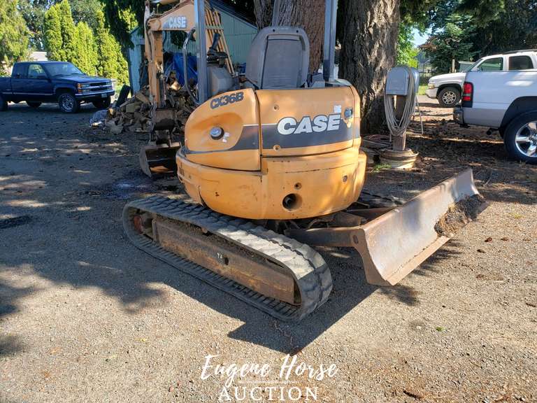 CASE CX36B Trackhoe - Eugene Horse Auction