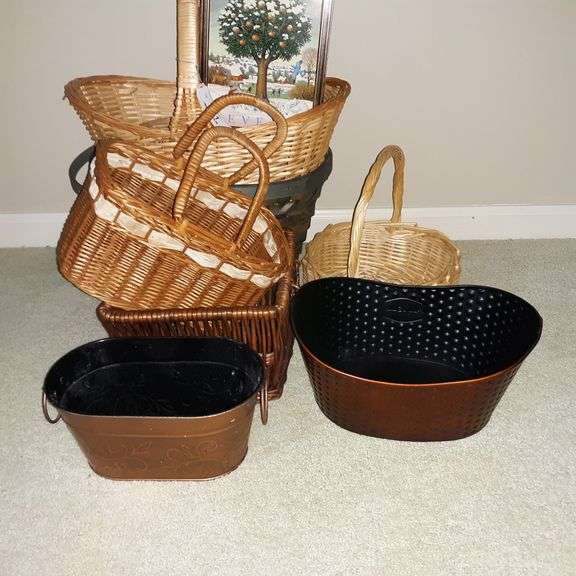 Collection of Baskets - Auction Services LTD