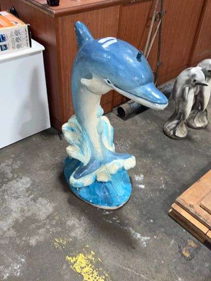 Concrete dolphin fountain - Auction Services LTD